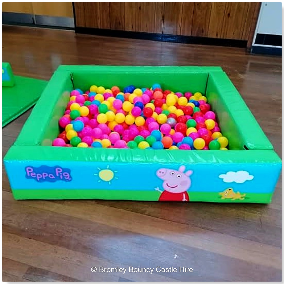 Ball Pond Hire | Air Jugglers | Bromley, Croydon & Bexleyheath